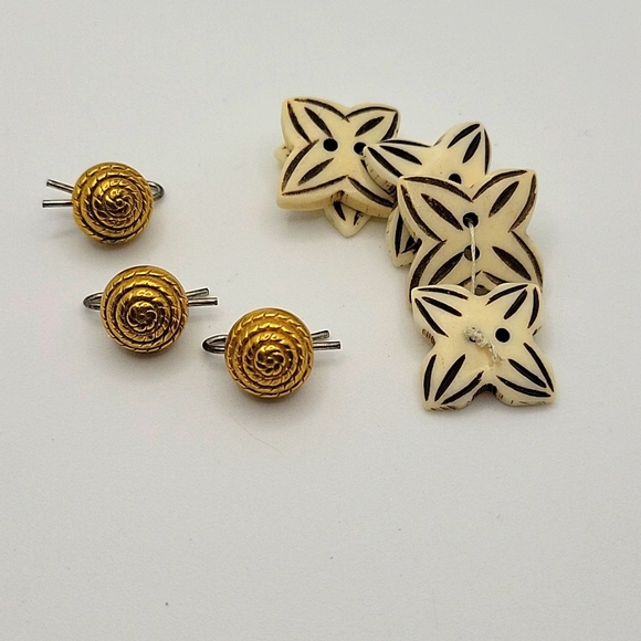 Other | Vintage Beautiful Unique Buttons | Poshmark